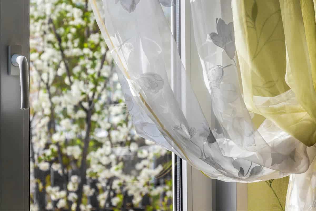 Simple Spring Season Decoration Ideas for Any Home - Sonata Home Design