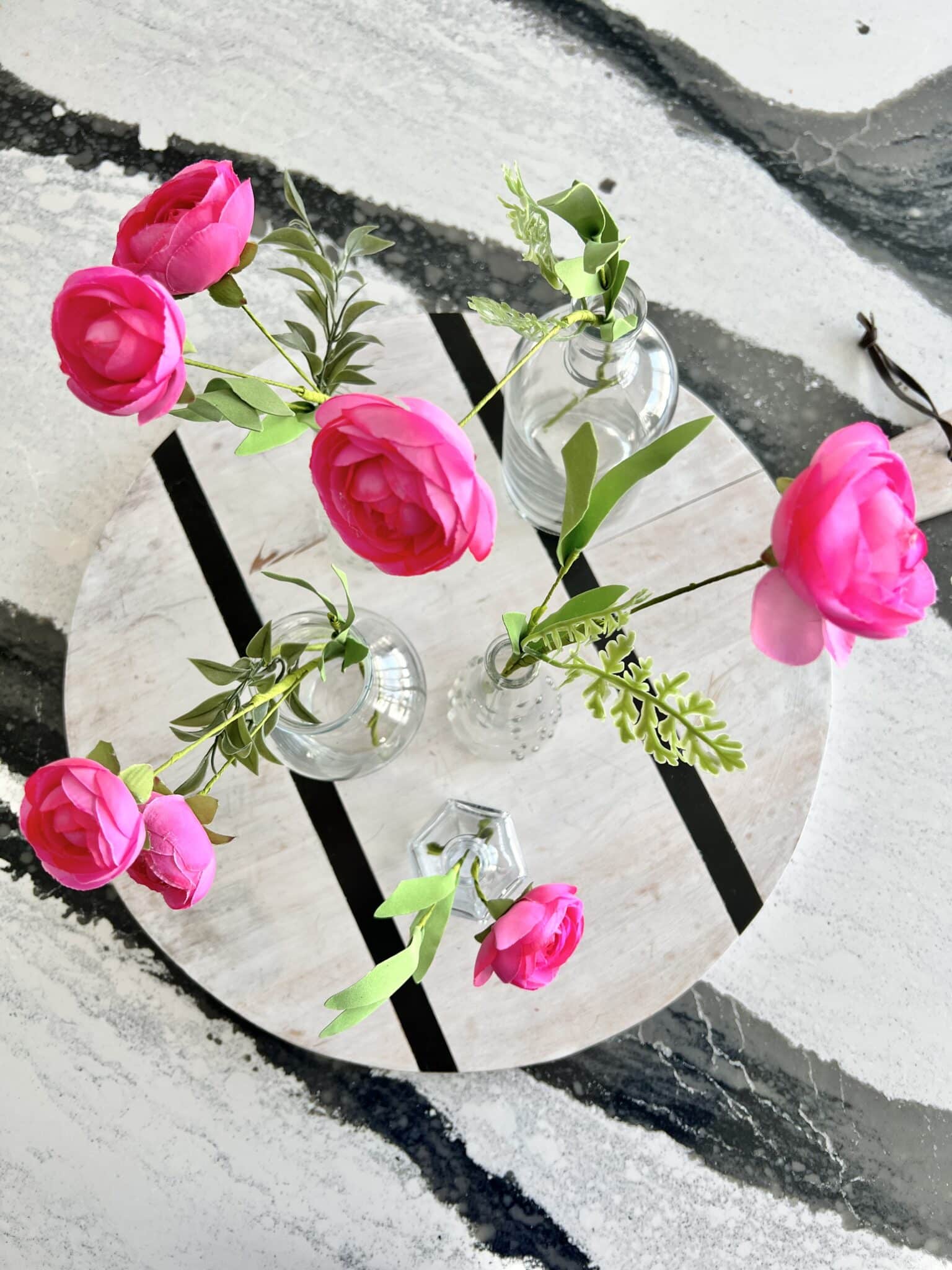 An Inexpensive Spring Flower Display - Sonata Home Design