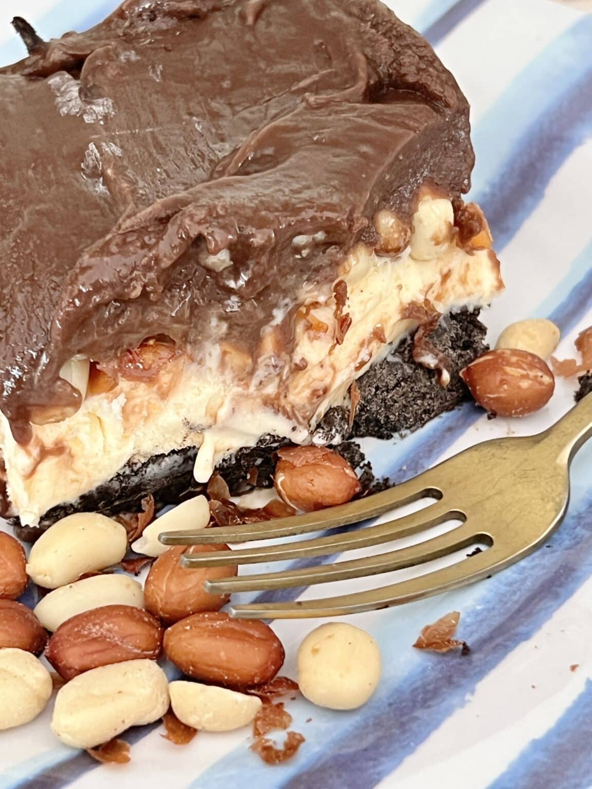 Easy Homemade Buster Bar Ice Cream Dessert Recipe - Sonata Home Design