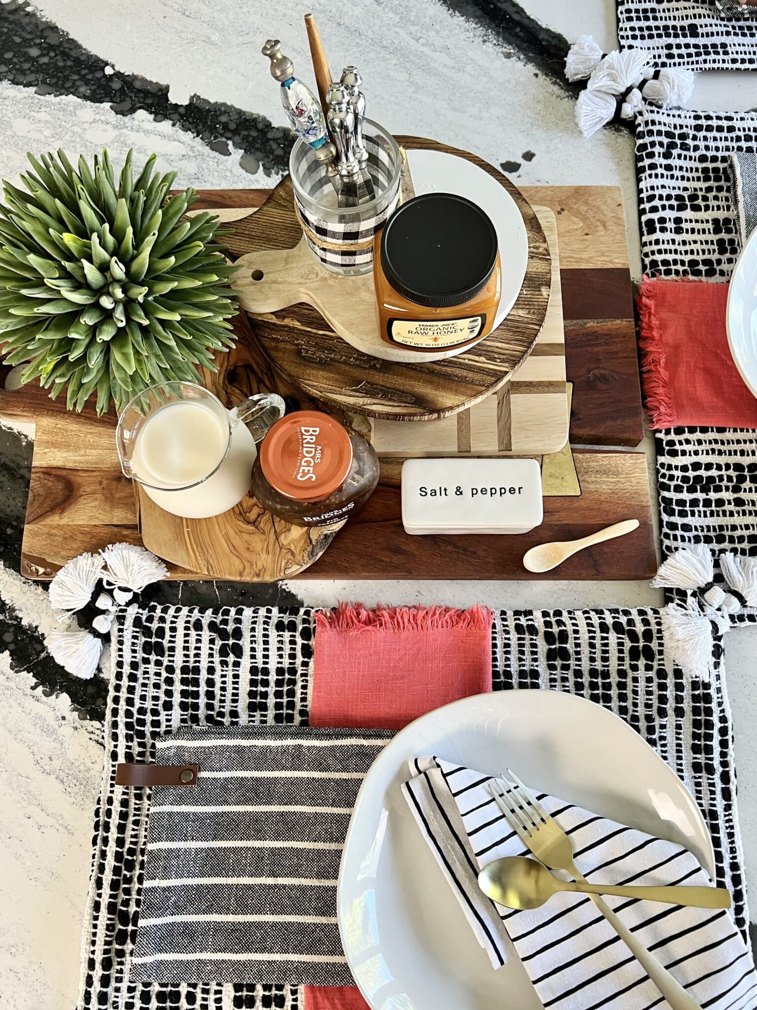 How to Hang a Cutting Board on the Wall: A Quick Guide - Sonata Home Design