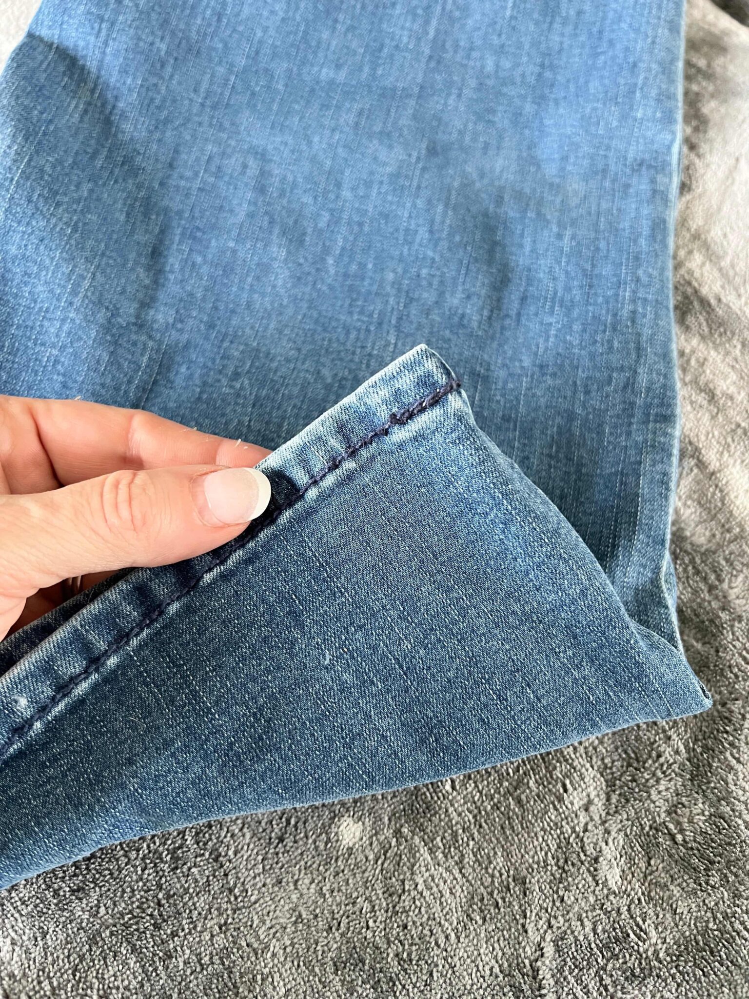 How to Fray the Bottom of Jeans for Easy DIY Chic Denim Style - Sonata ...