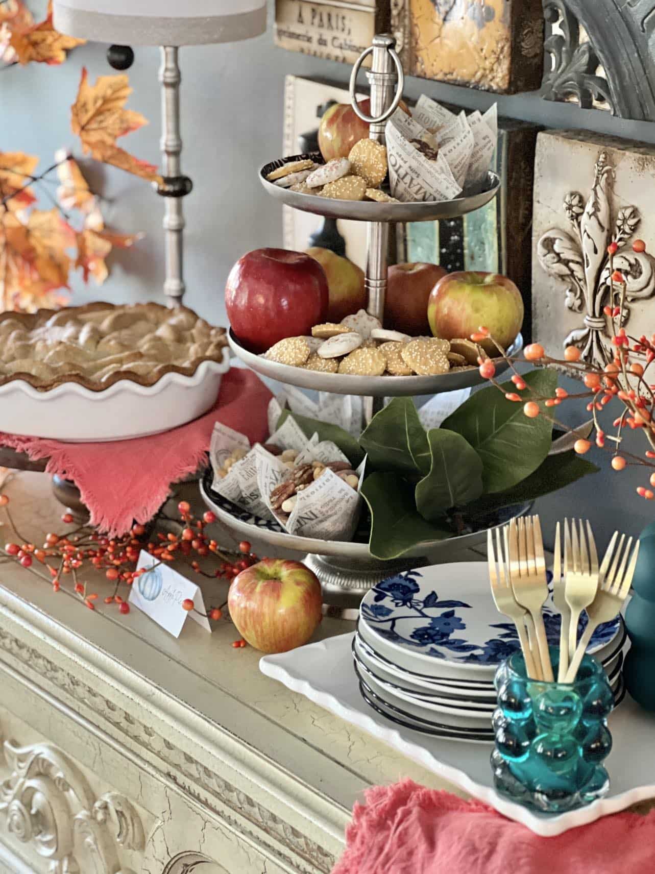 Sweet Thanks: Ideas for a Stunning Thanksgiving Dessert Table - Sonata ...