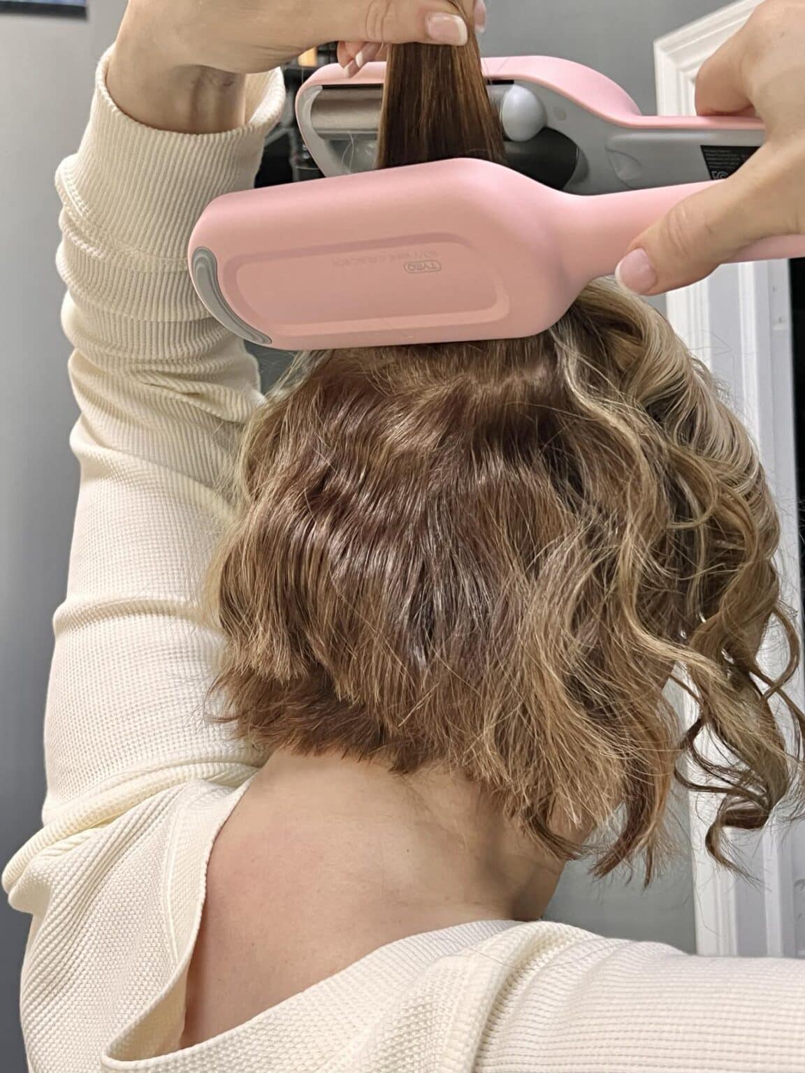 Waves for Days: How to Use a Hair Waver Tool on Short Hair - Sonata ...
