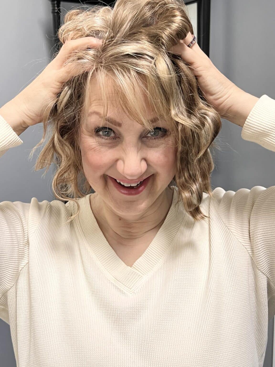 Waves for Days: How to Use a Hair Waver Tool on Short Hair - Sonata ...