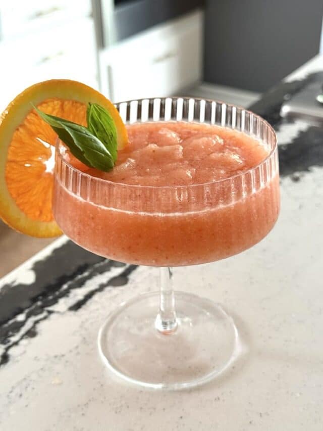 Frozen Strawberry Aperol Spritz: The Ultimate Summer Cocktail - Sonata ...